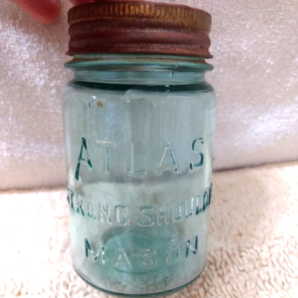 Mason | Kitchen | Vintage Atlas Strong Shoulder Mason Drop A Green Pint ...